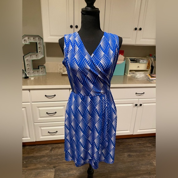Gilli | Dresses | Gilli Blue And White Midi Dress | Poshmark